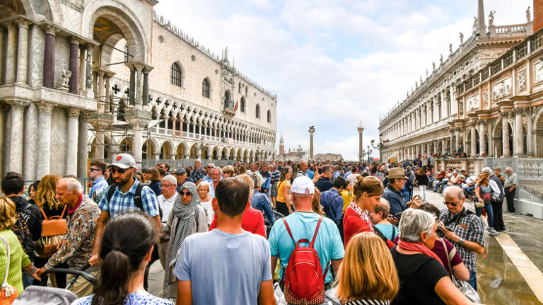 Rick Steves' Newest Guidebook Is A Fresh Perspective On Italy Spilling ...