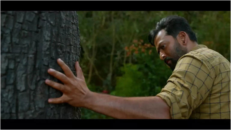 'Vilayath Buddha' trailer: Prithviraj roars as Double Mohanan; Netizens ...