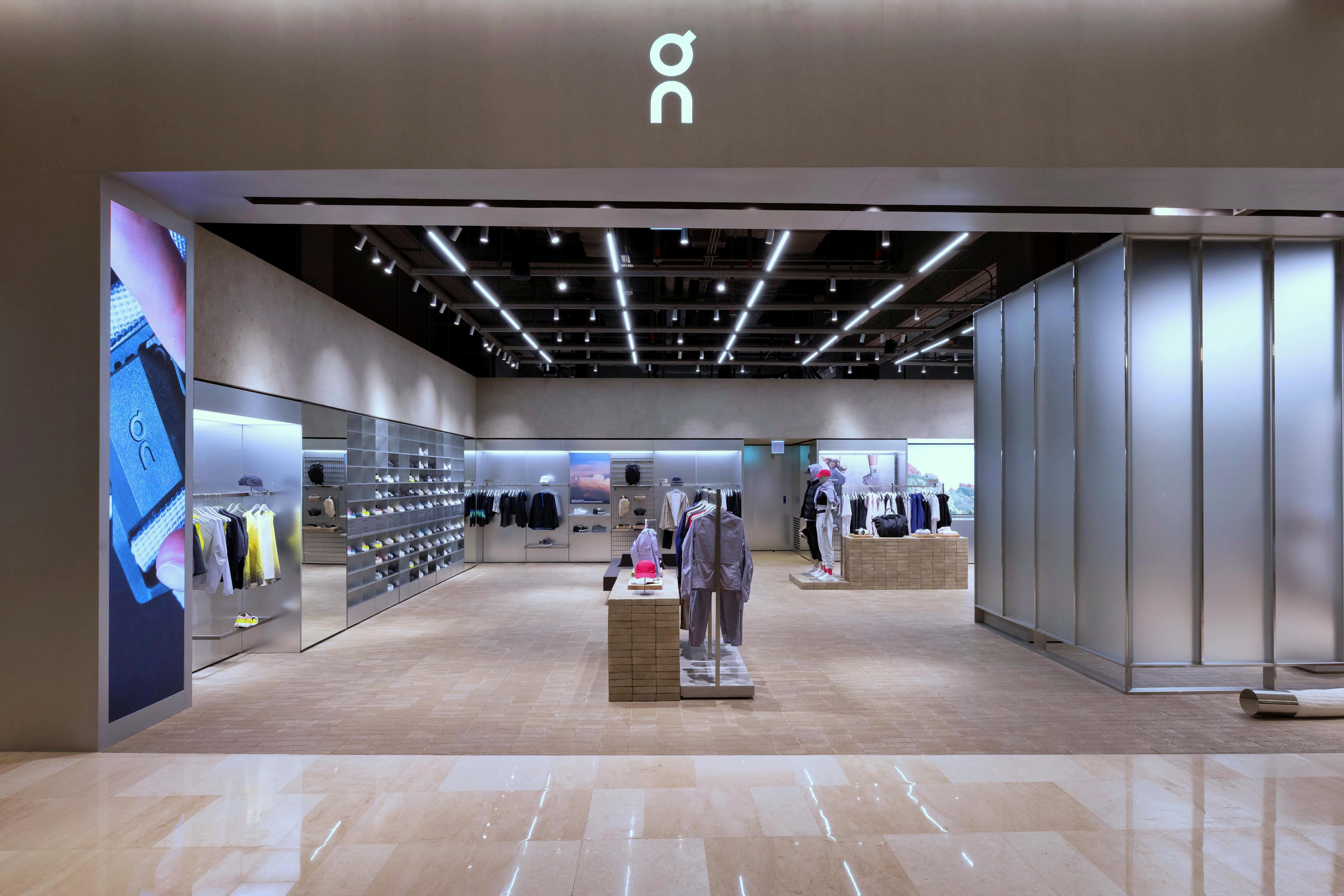 Lotte Department Store Opens 'On' Store as Running Hub