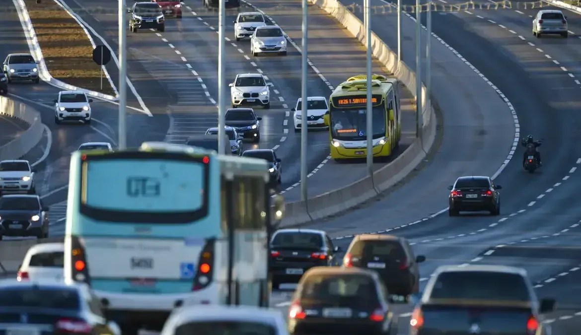 IPVA 2026: saiba quais estados cobram os impostos mais caros e baratos