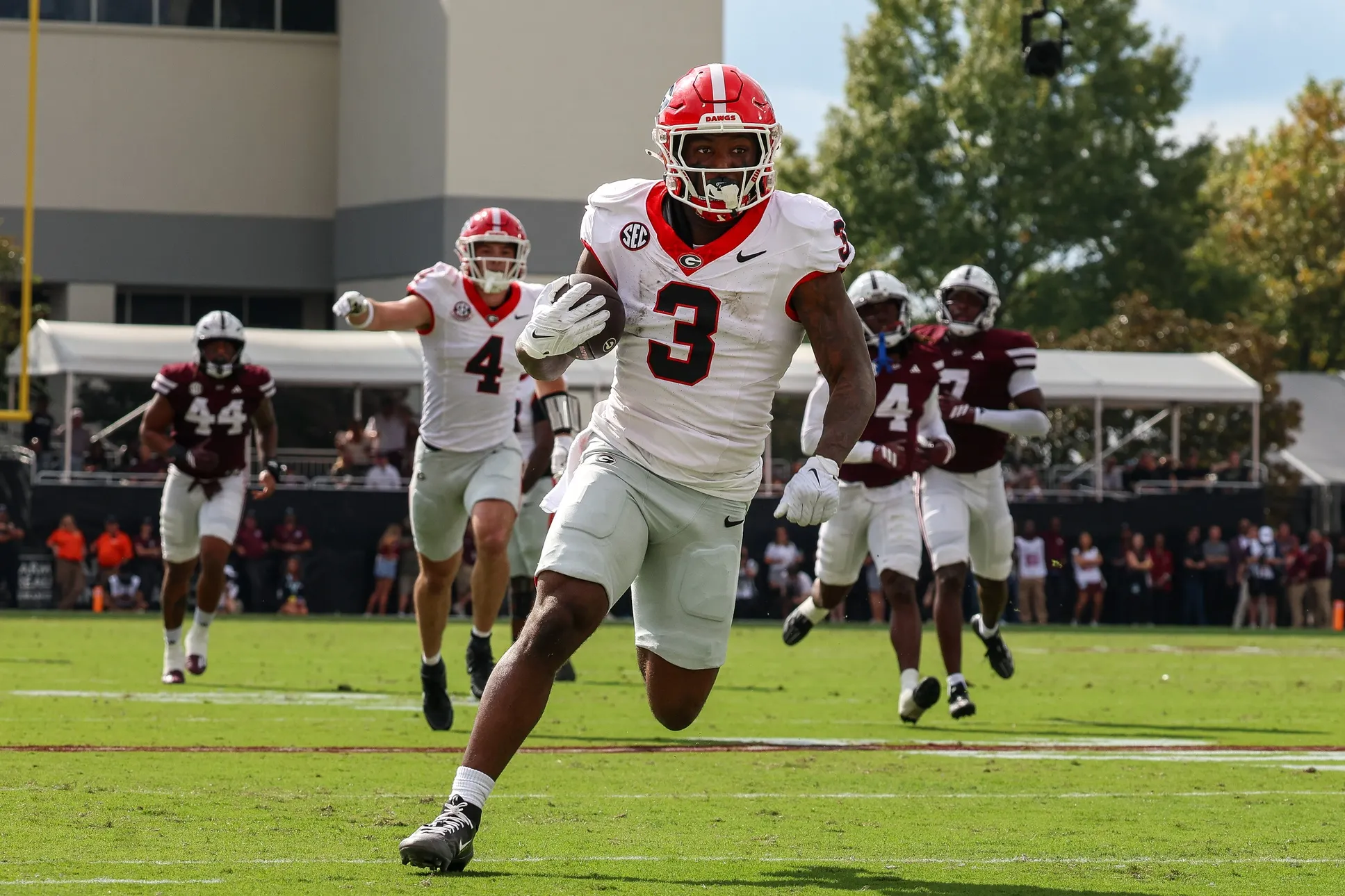 Georgia Prepares for Key Showdown with Texas, Nate Frazier Expected to ...