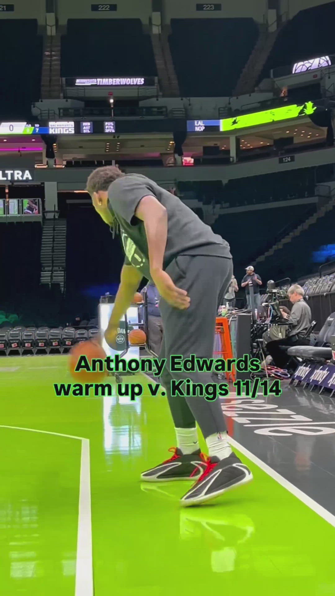Anthony Edwards warm up v. Kings 11/14