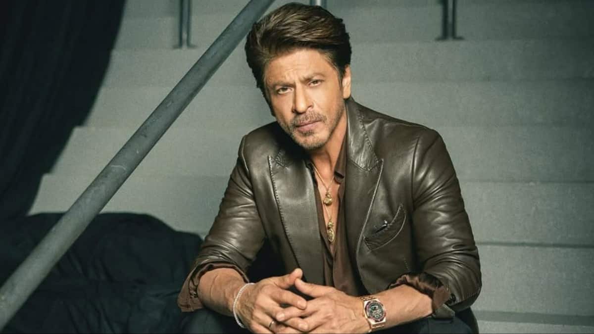 SRK Inaugurates First Tower Named After Him, Says ‘My Mother Would’ve ...