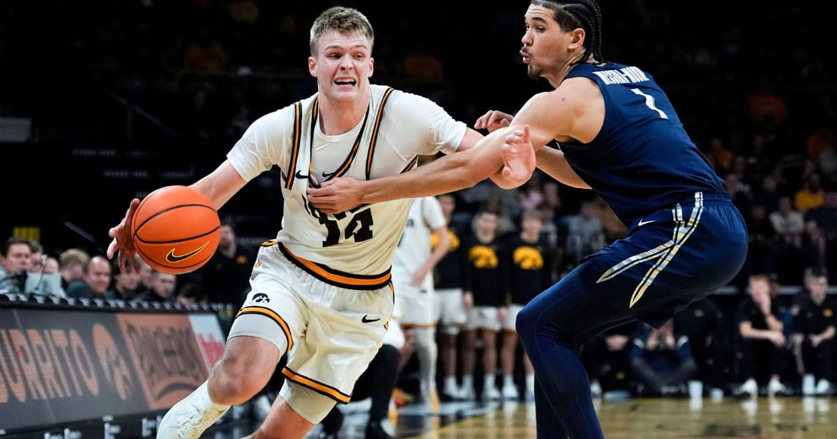 Hawkeyes fight off a slow start, pick up an 81-62 win over Xavier