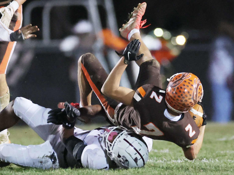 Northeast Ohio high school football scores for OHSAA playoffs third ...