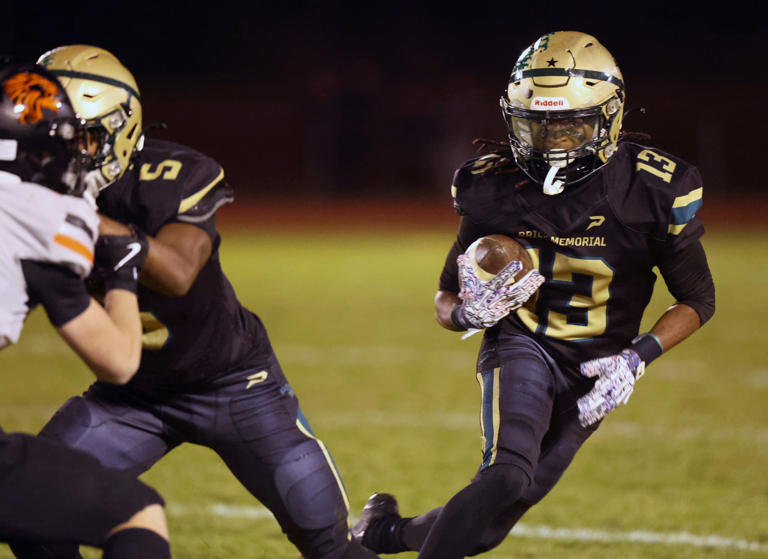 State semifinal matchups for NJ high school football playoffs