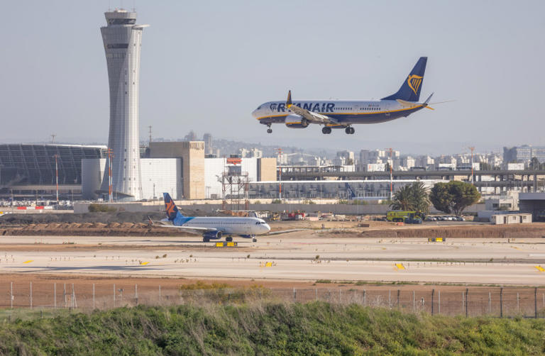 Israel Police confiscate over 100 pistols, thwart smuggling attempt at ...