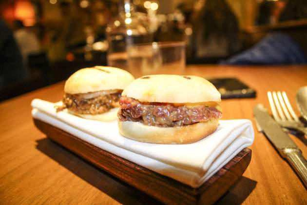 El nuevo restaurante imprescindible del Eixample, donde la autenticidad ...