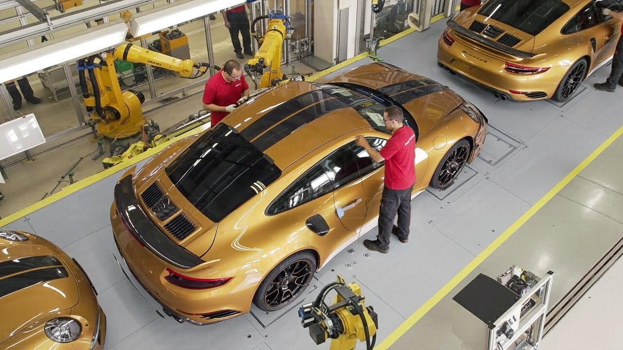 How They Produce the Legendary Porsche 911 GT3