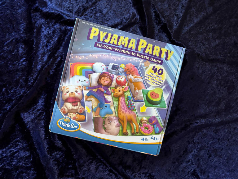 „Pyjama Party“: Puzzelei im Bett