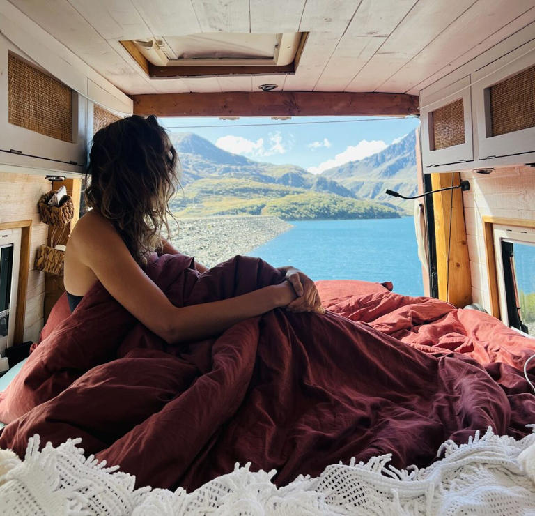 Les phases émotionnelles de la vie en van : du rêve à la réalité