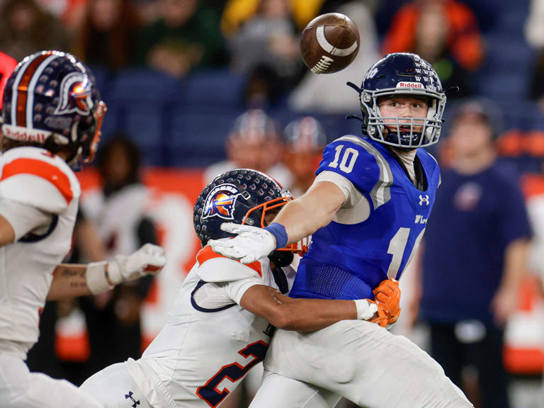 Whitesboro celebrates century of football with 3rd straight Class A ...