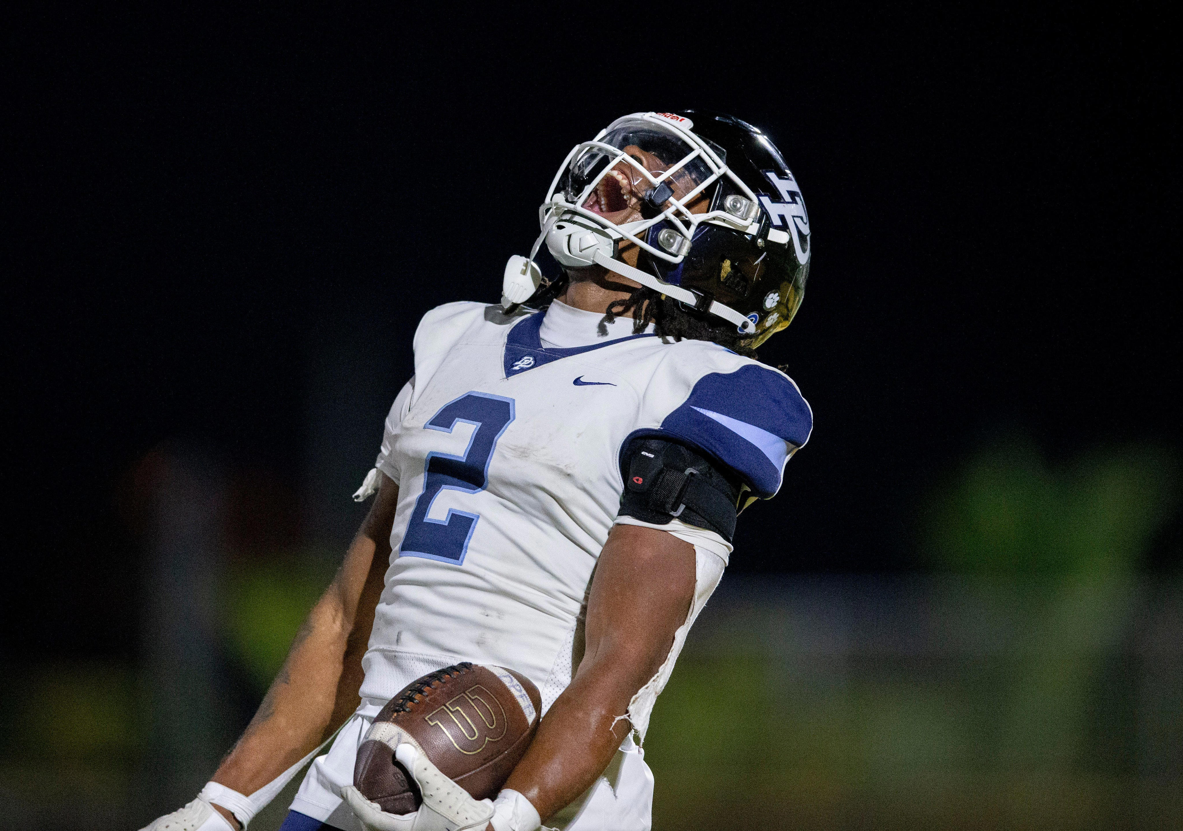 Vero Beach football draws old playoff nemesis in region championship