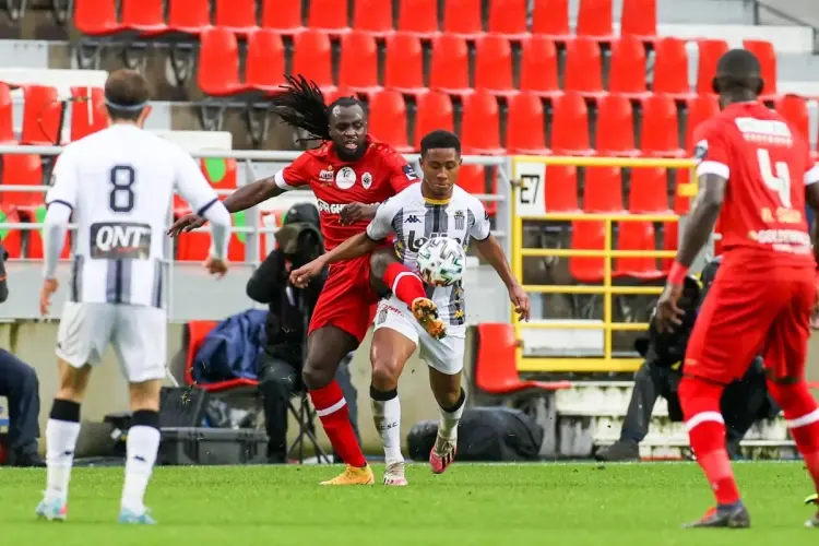 Officiel : un ancien de Charleroi, du RWDM et de Virton libre après la ...