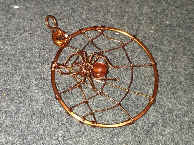 Pendants spiders on net spider - making wire wrap jewelry 60
