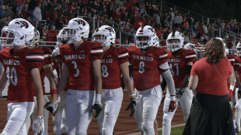 Wamego football outlasts Augusta, advances to 4A semifinals