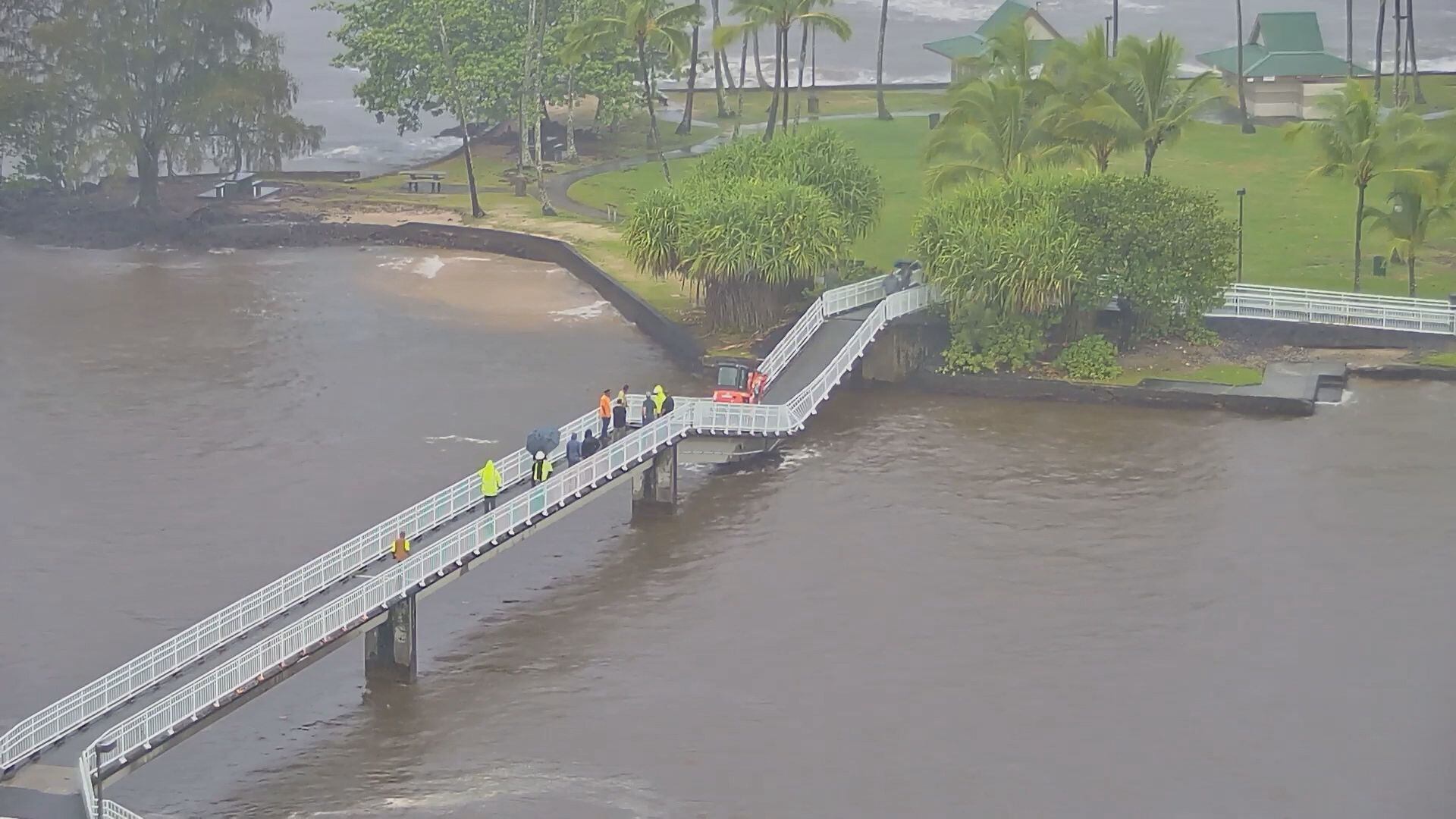 Coconut Island footbridge in Hilo collapses, repairs could take two years