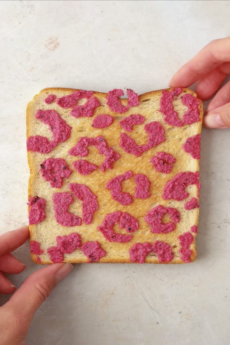 Toast rose au léopard - une idée de déjeuner glamour, amusante et ...
