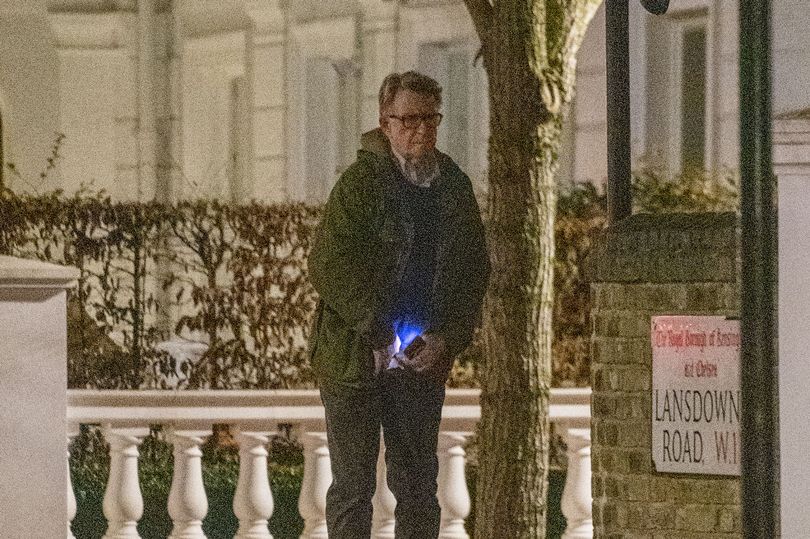 Peter Mandelson lashed over public pee hours after latest shameful ...