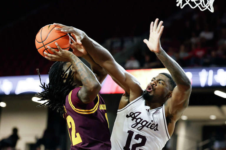 Texas A&M vs Manhattan: Live updates, TV/streaming info, betting lines ...