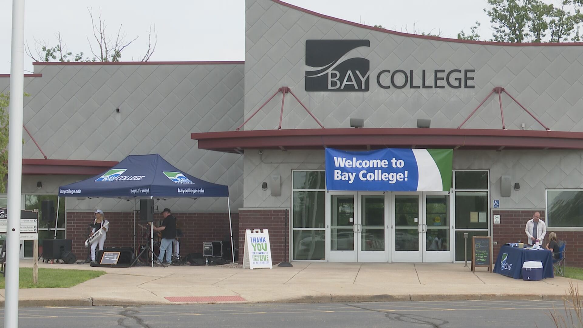 Bay College wins Michigan College Access Network Endurance Award