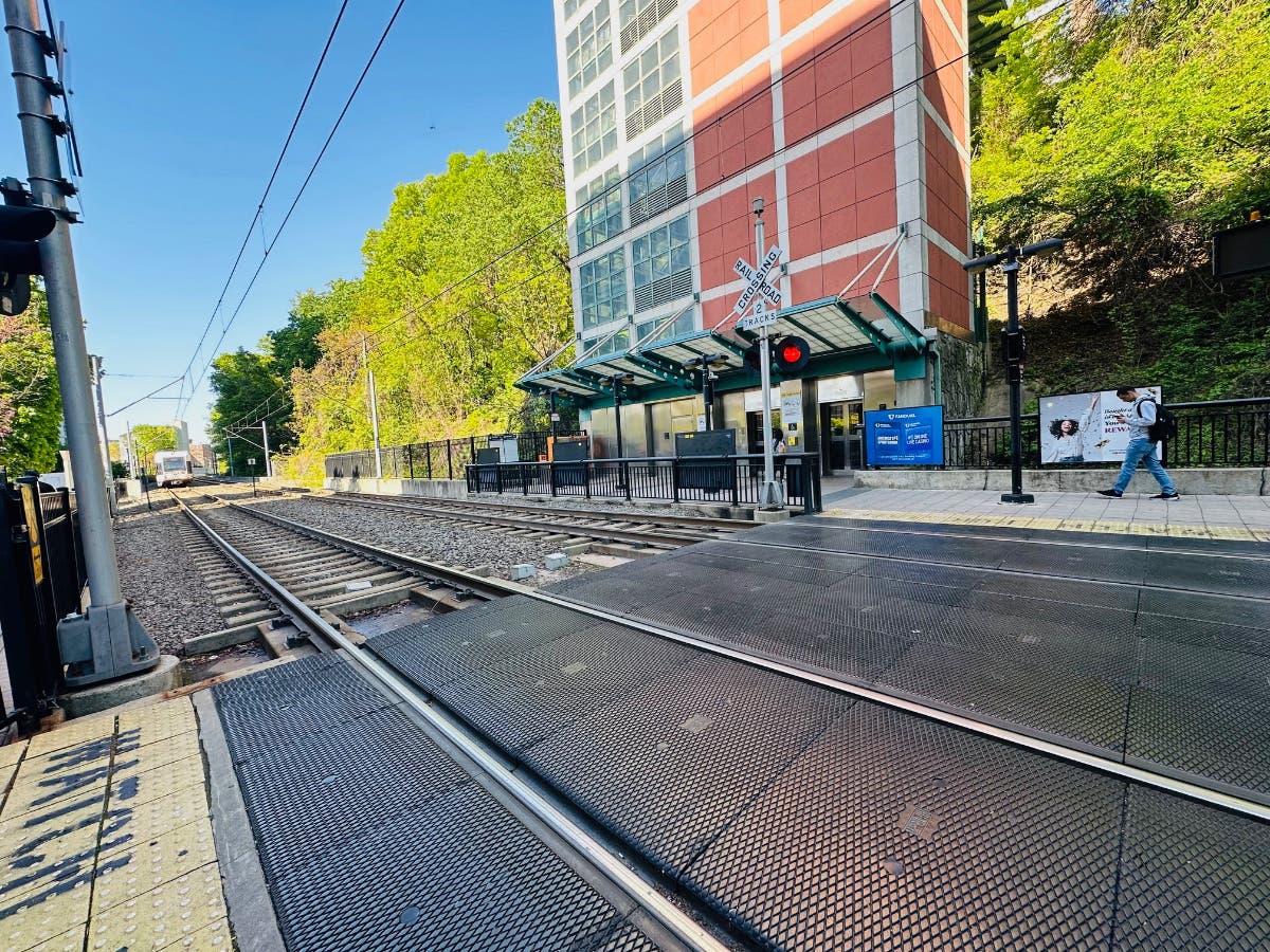 7 New Hudson-Bergen Light Rail Stops Planned, NJ Transit Says