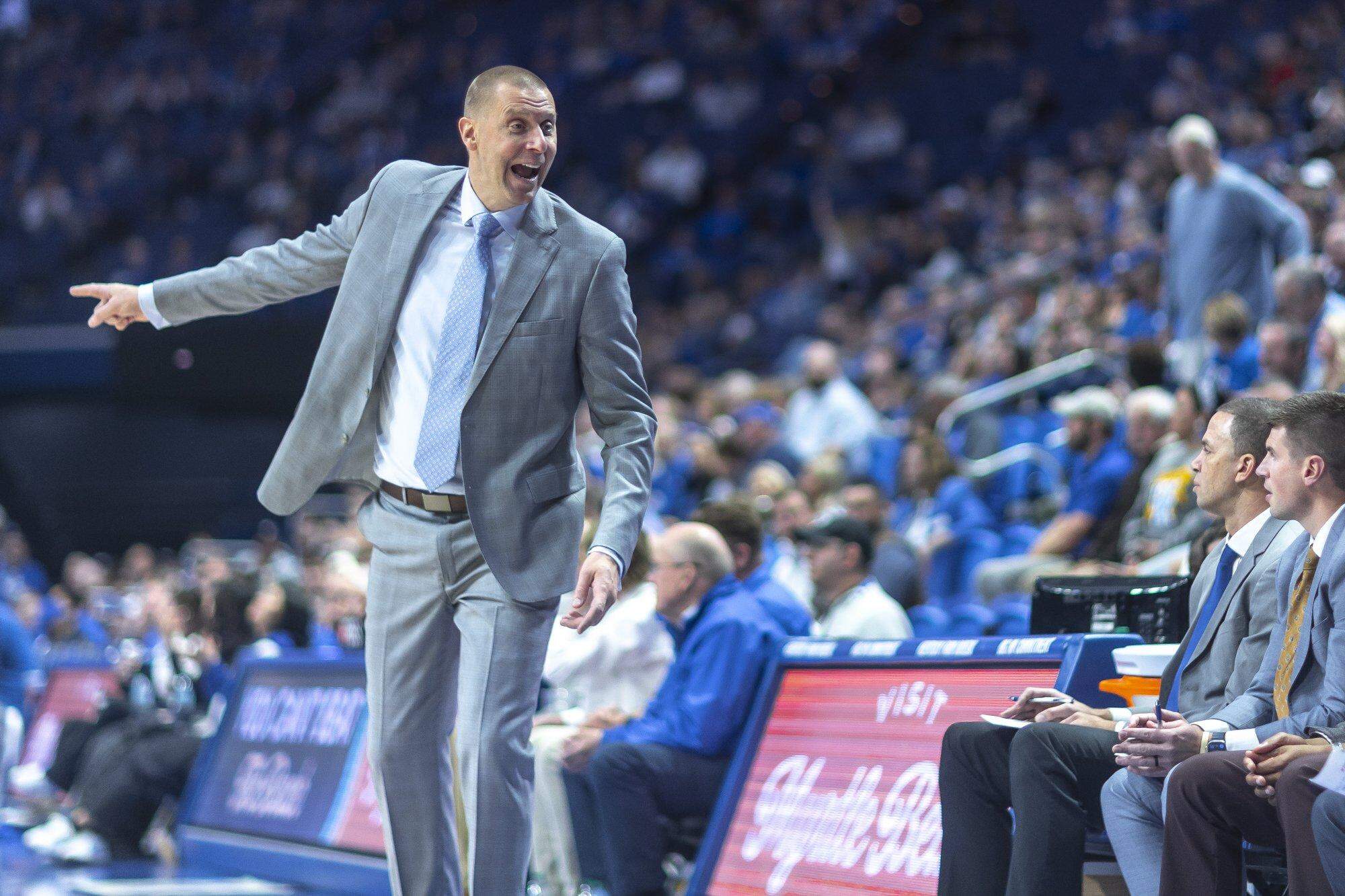 Mark Pope delivers a Kentucky basketball injury update during radio show