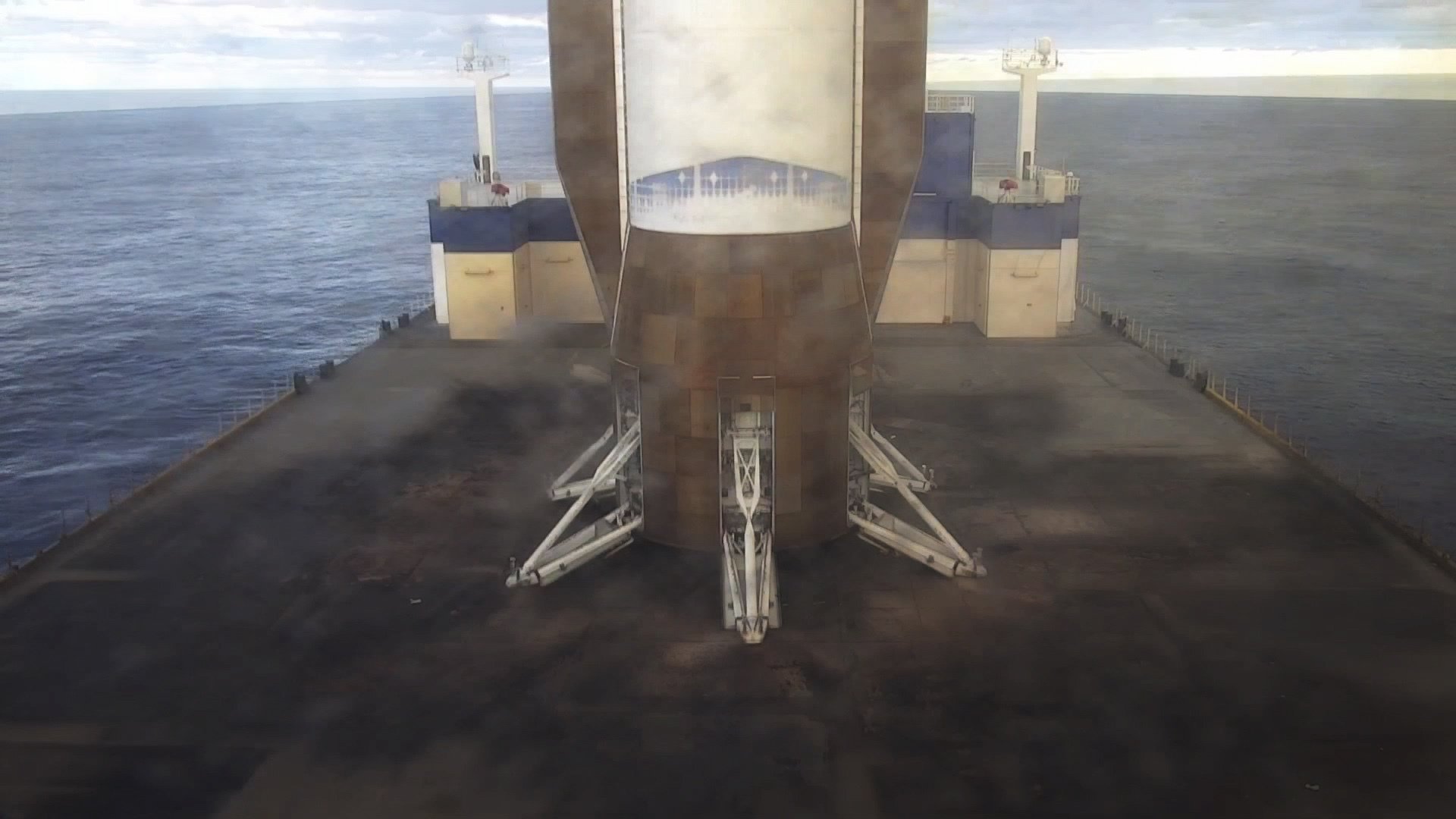 Blue Origin Lands Its Giant Rocket's Booster for the First Time