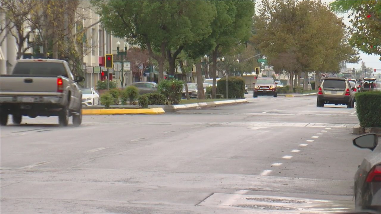 Bakersfield prepares for storm expected to bring heavy rain