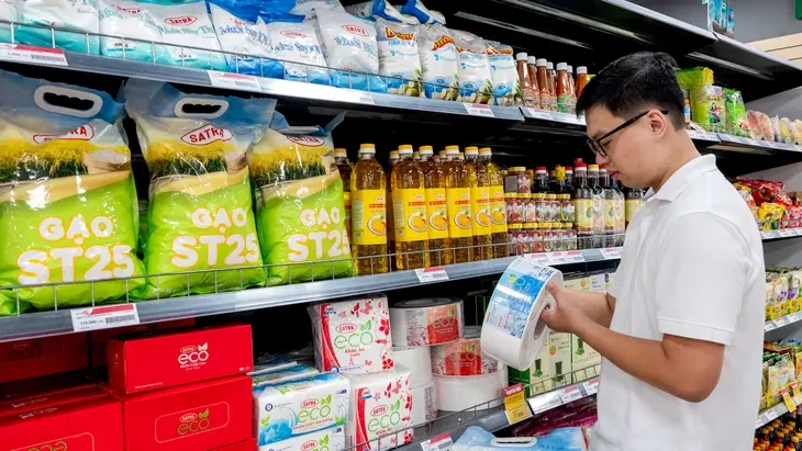 "Mua sắm rộn ràng - Ngập tràn quà tặng" cùng hệ thống bán lẻ SATRA