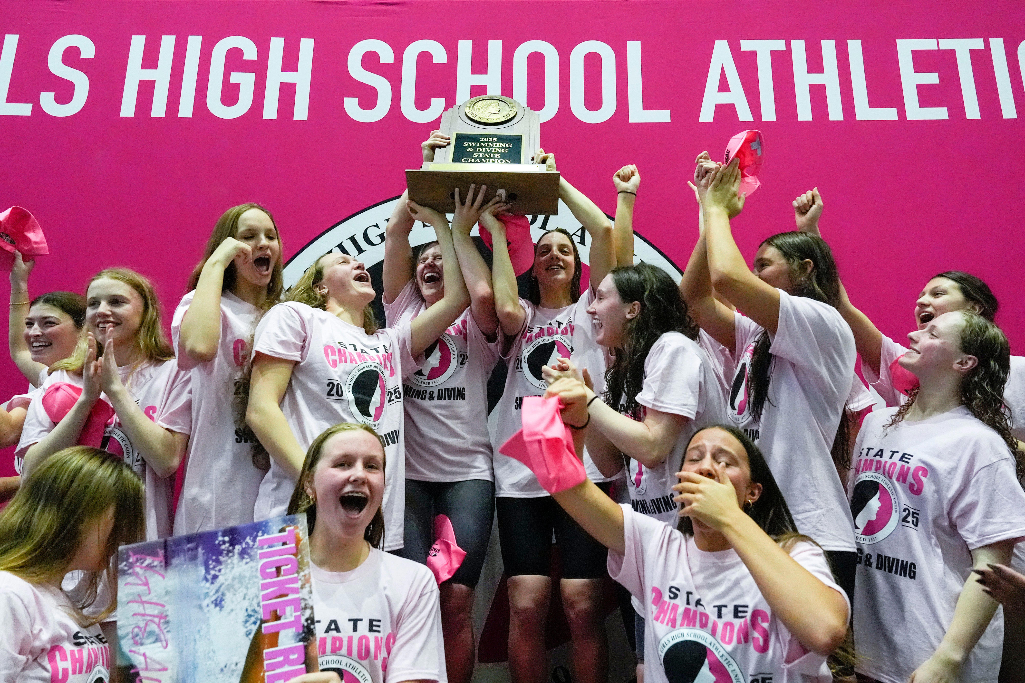 Dowling Catholic girls win second straight Iowa high school state ...