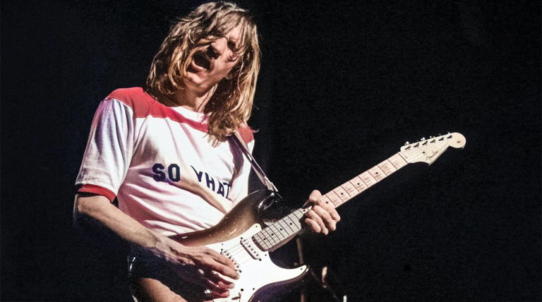 As Joe Walsh auctions off a career’s worth of guitars and gear, he ...