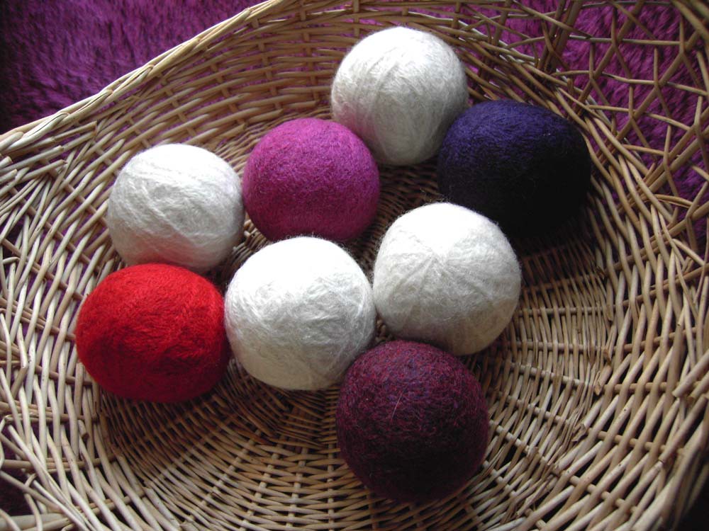 DIY Alternatives To Dryer Sheets