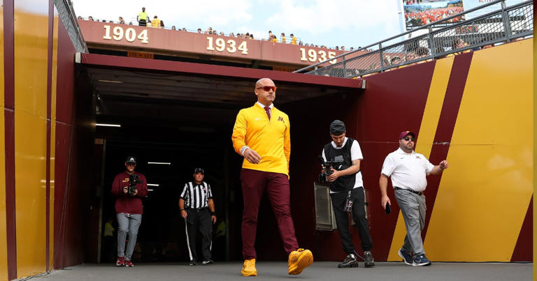Minnesota Football vs Oregon: Live updates, scores, stats, notes, and more
