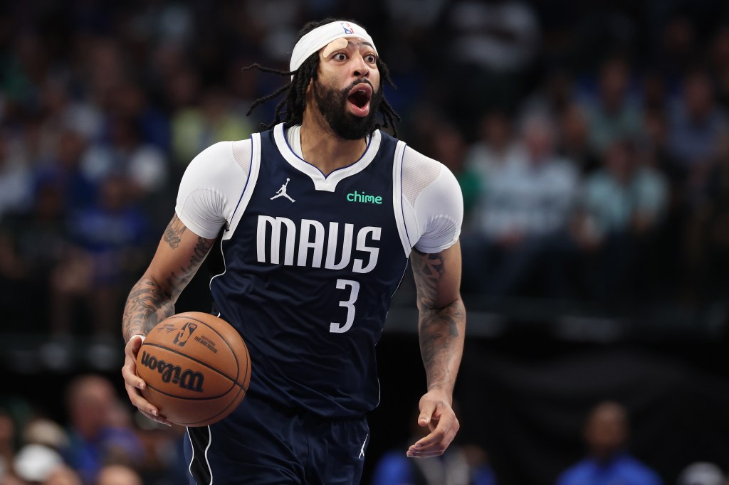 Mavericks reveal Anthony Davis’ official status vs Clippers