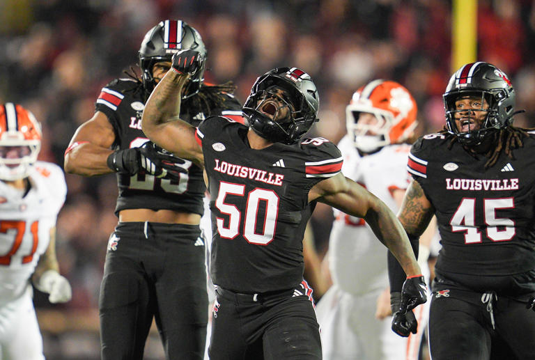 Louisville vs Clemson score, highlights from ACC Week 12 college ...