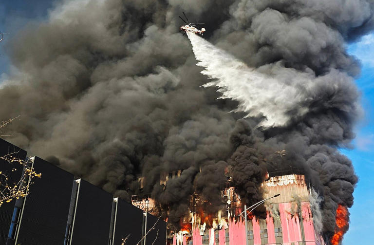 Fire at E-Land Fashion Logistics Center Escalates to Response Level 2