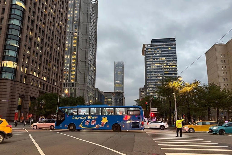 China tells citizens to avoid Japan travel after PM's Taiwan remarks