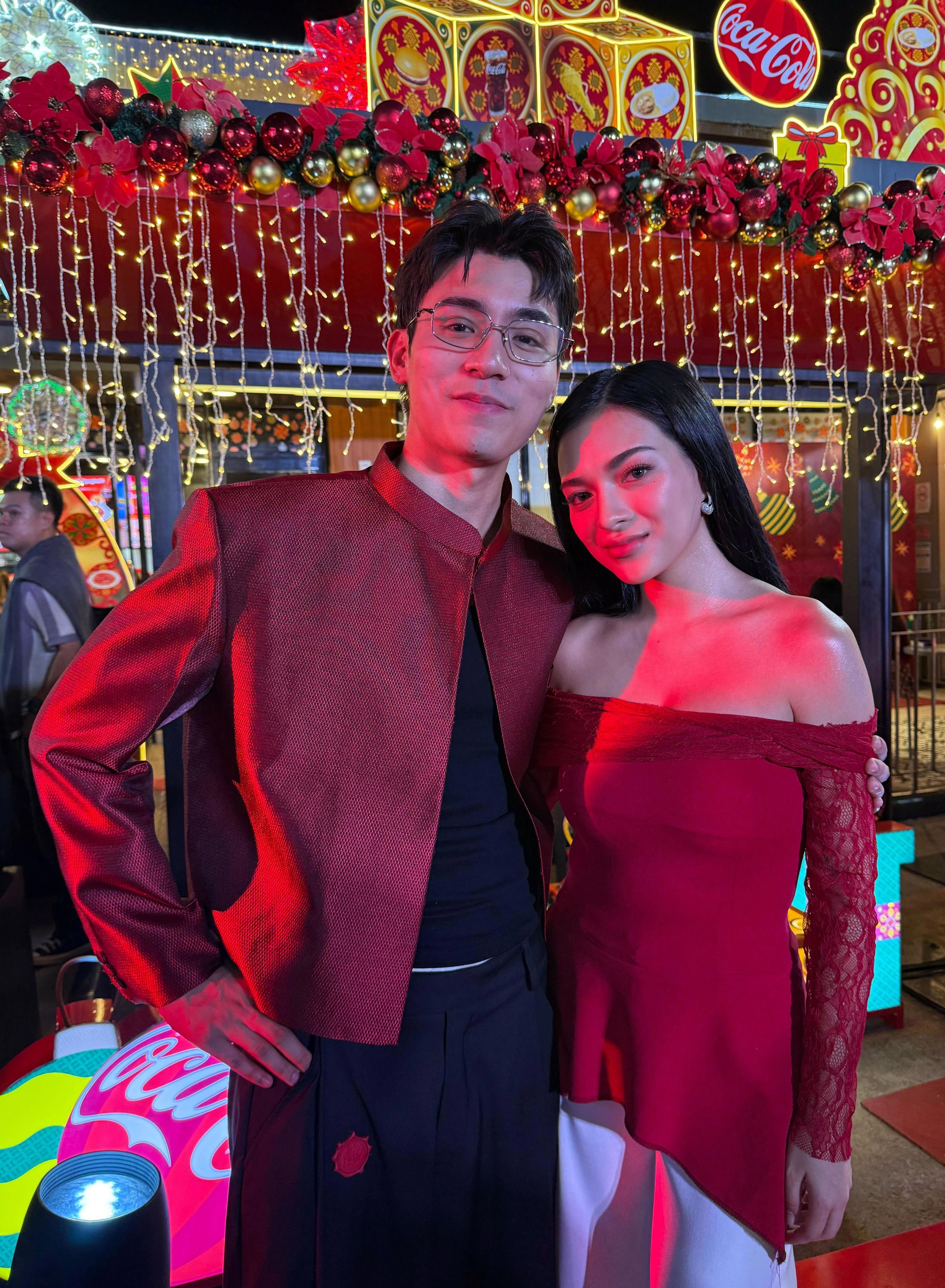 Mika Salamanca, Brent Manalo and Pia Wurtzbach spread holiday cheer at ...