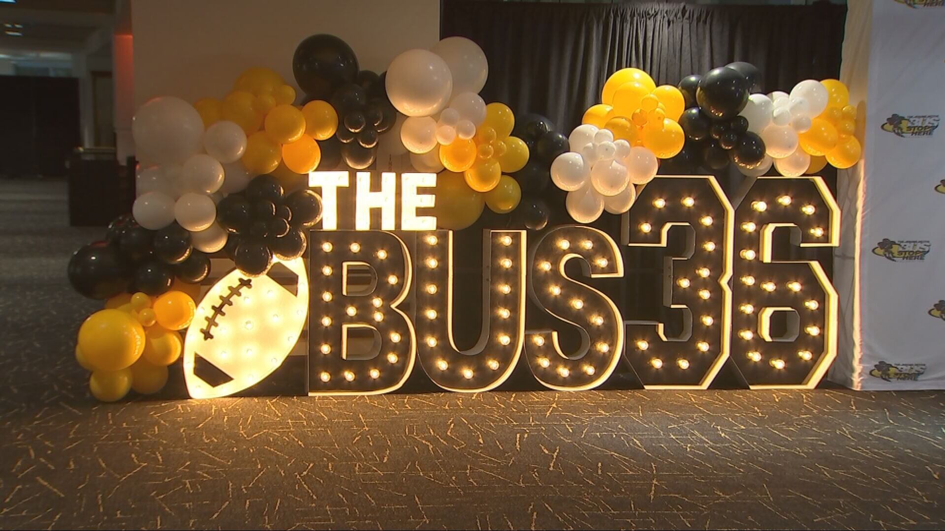 Jerome Bettis Bus Stops Here Foundation hosts annual fundraiser at ...