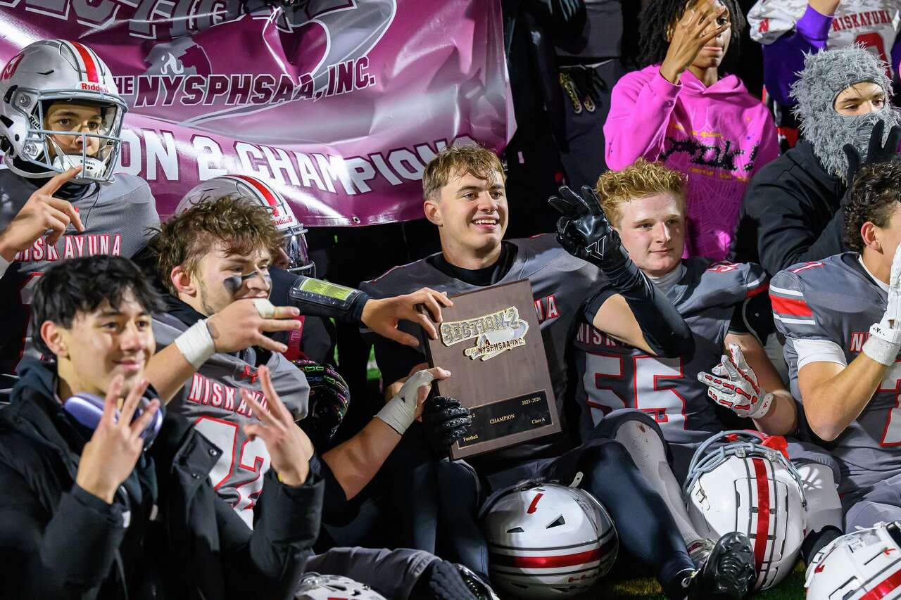 Niskayuna pulls away from Troy to win Section 2 Class A Super Bowl