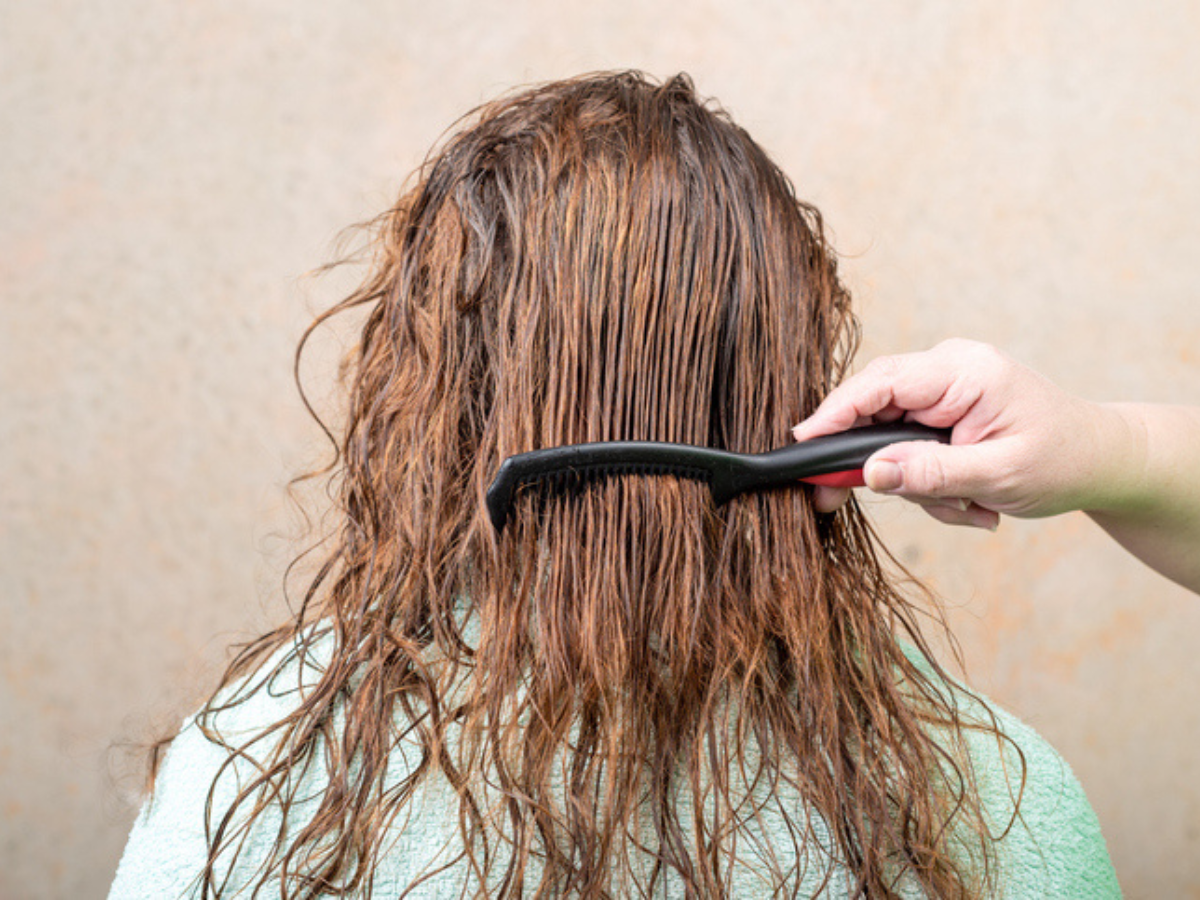 7 everyday hair mistakes that cause breakage