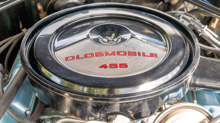 10 Dirt-Cheap American Big Block Cars On The Used Market Today