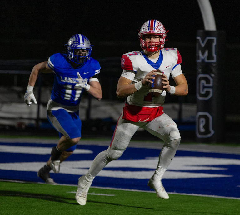 McQueen powers way to 4A-North football title