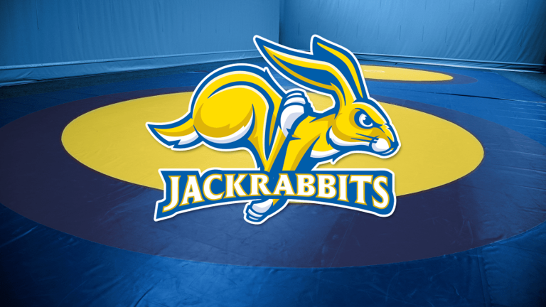 Jackrabbit wrestling falls to Iowa State, 29-7