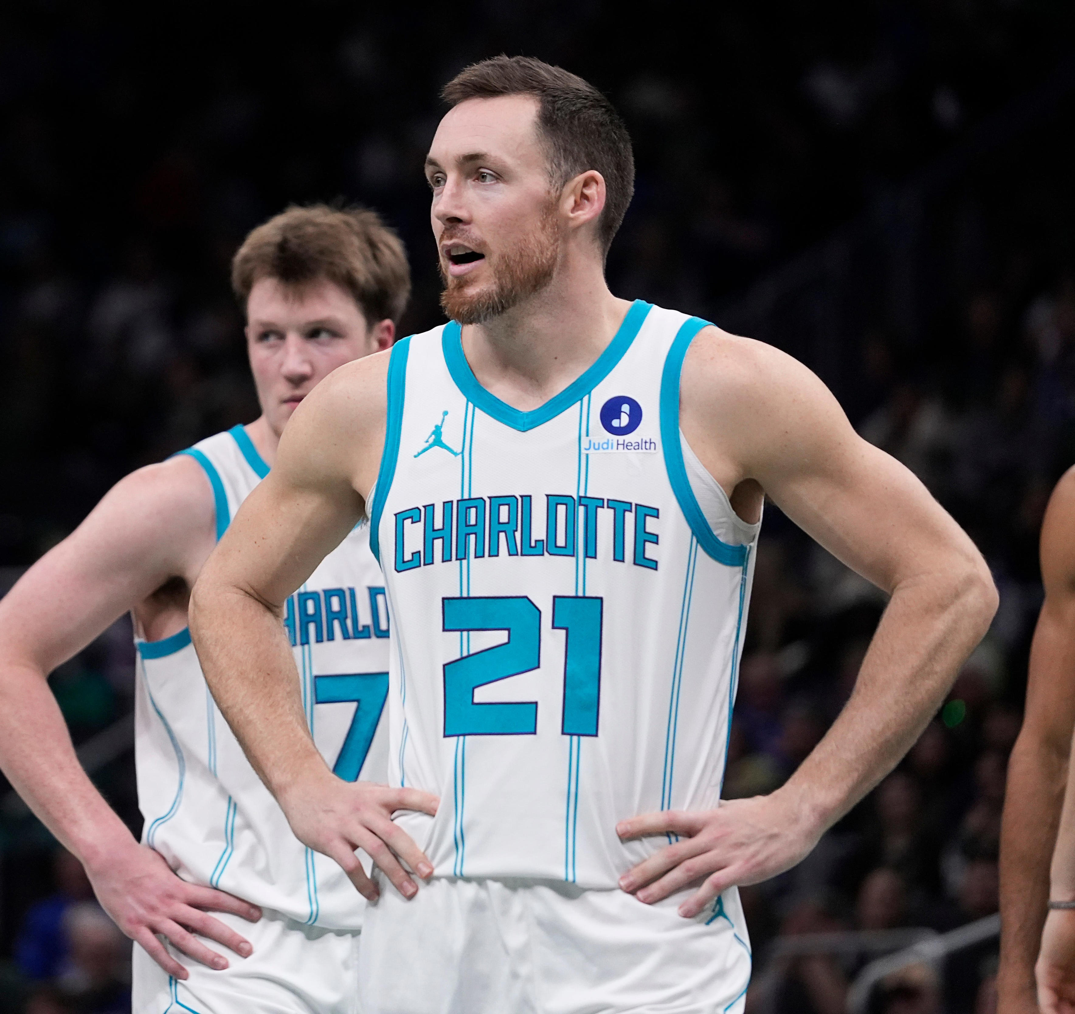 Ex-Bucks player Pat Connaughton marries pro soccer player Ryan Gareis