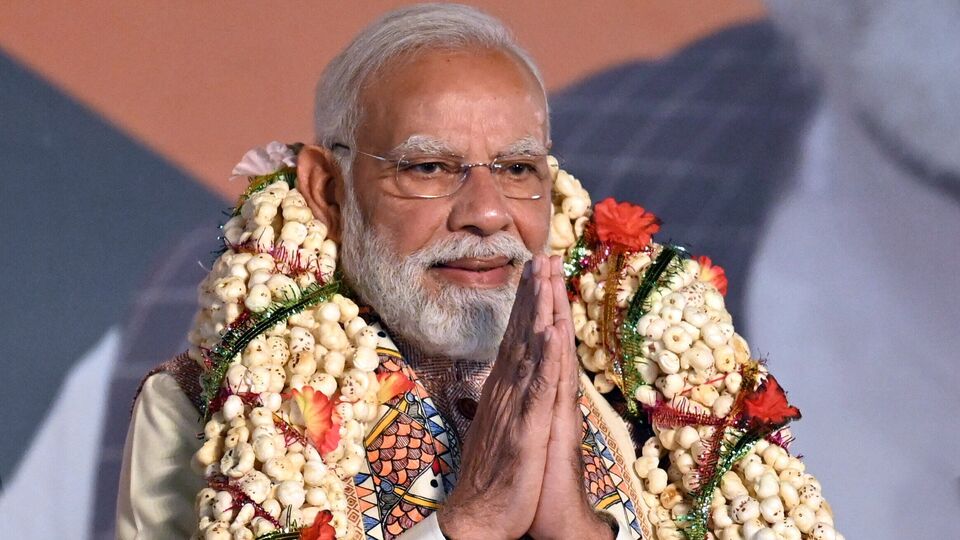 Modi in Gujarat: PM reviews bullet train station, to lay foundation ...