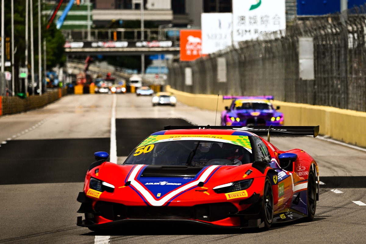 Macau GT World Cup: Antonio Fuoco dominates qualifying race for Ferrari