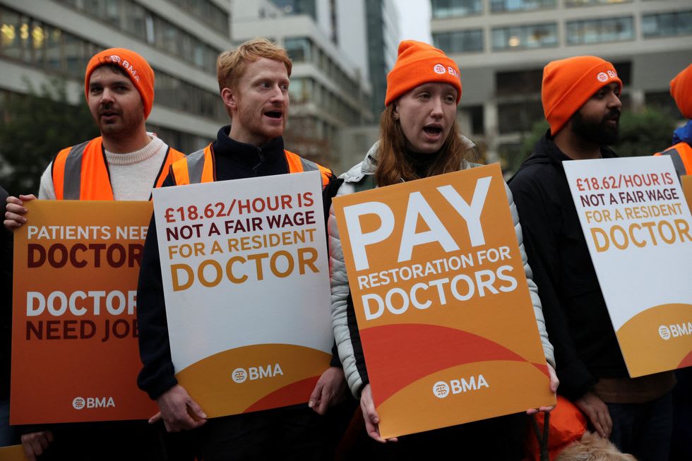 Quarter of striking junior doctors working just four days a week