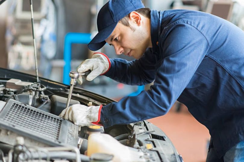 Mechanic warns drivers must do one check before buying any used car